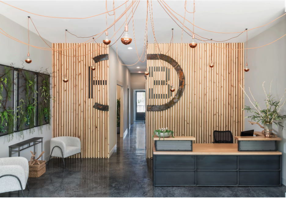 5 Tips For Choosing A Reception Desk for Your Corporate Office - Furngully